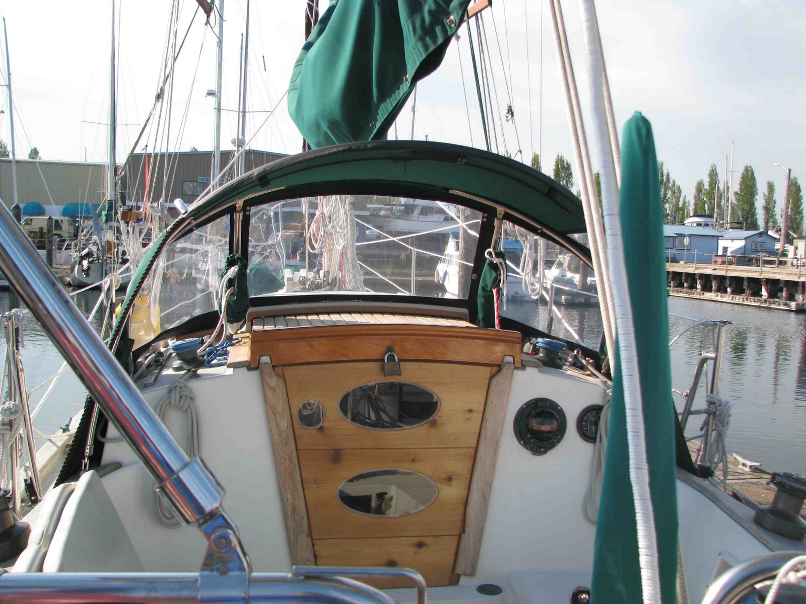 Karen and Jim's Excellent Adventure: Fiddly Bits: Making life on a ...