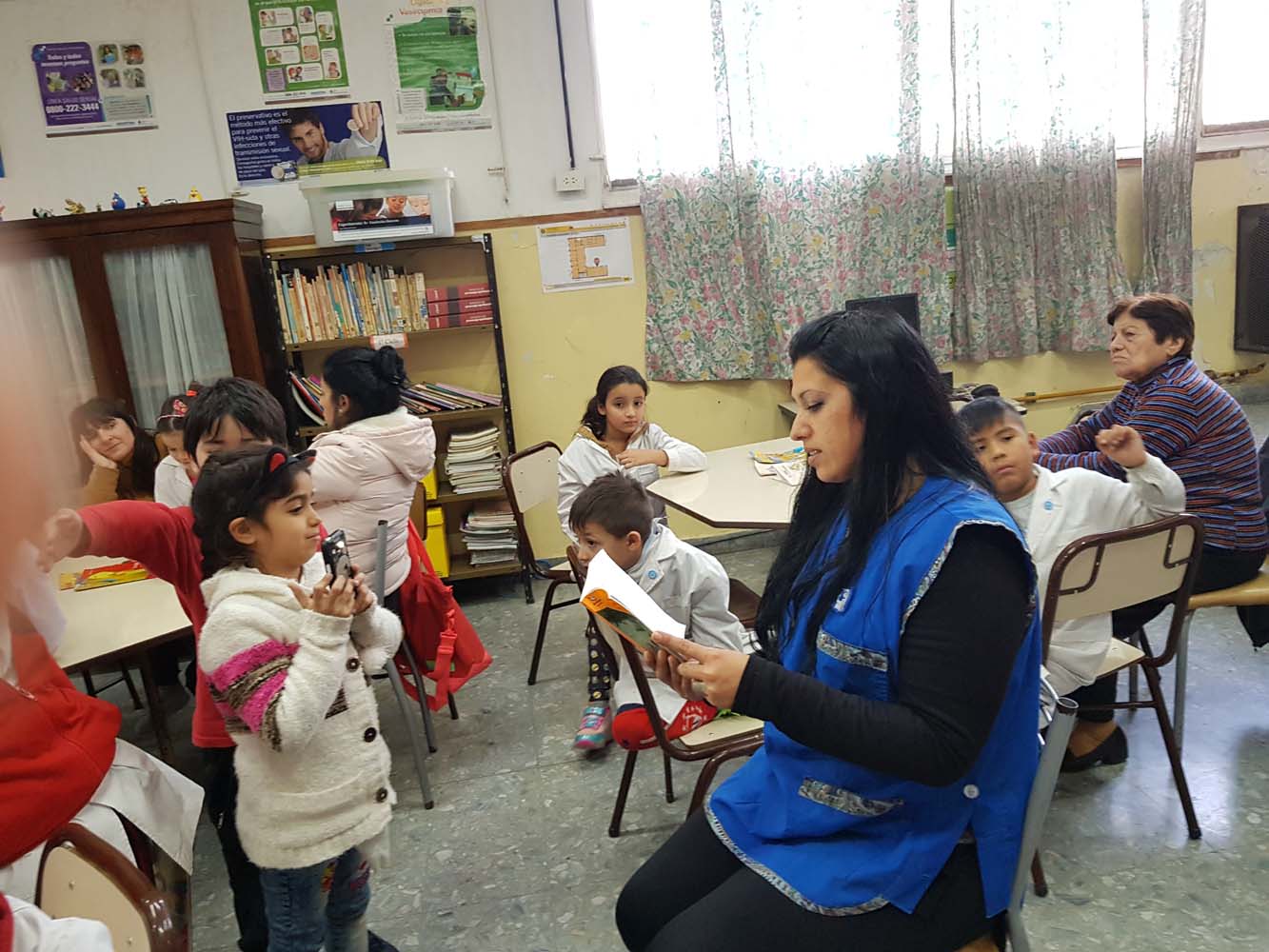 Biblioteca "Guido Ronconi" Escuela 24 DE 8 - C.A.B.A.: julio 2018