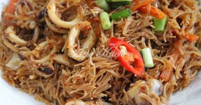 Mee Hoon Goreng Yang Sangatlah Sedap Nyer - Azie Kitchen