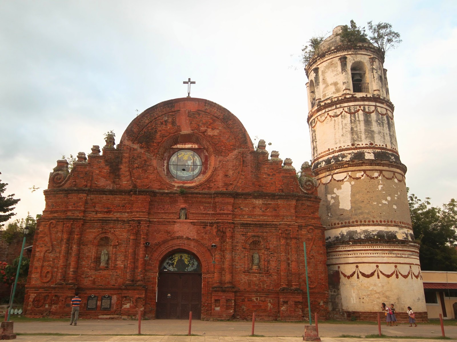 BEACHES AND CHURCHES: CHURCHES IN ISABELA: Ilagan, Tumauini, Cabagan ...