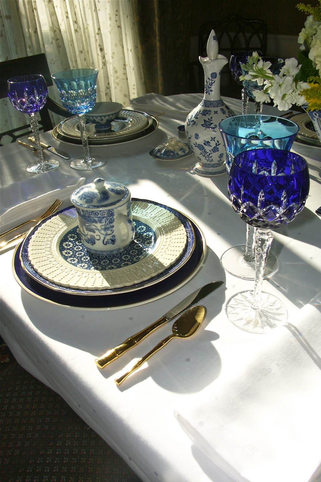 Tables for Two - Entertaining Women