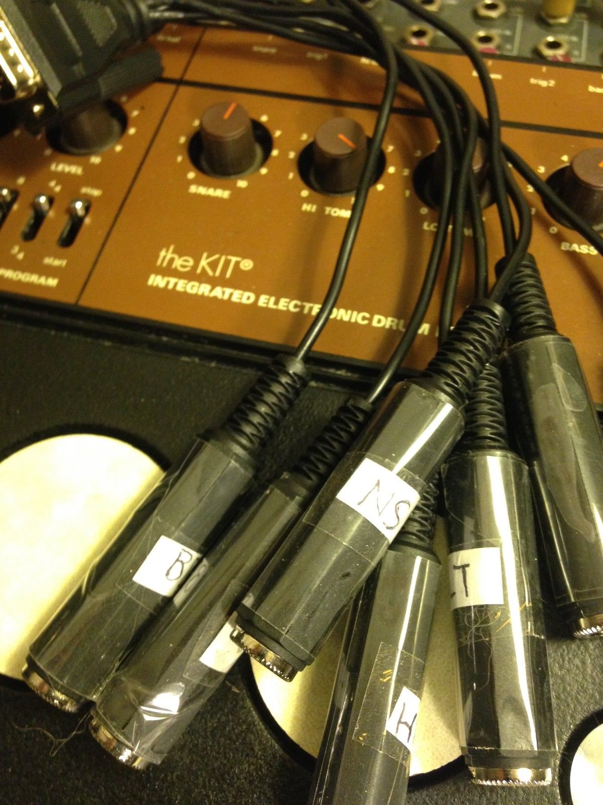 MATRIXSYNTH: MPC "the Kit" & "the Clap" Analog Percussion Drum Synths