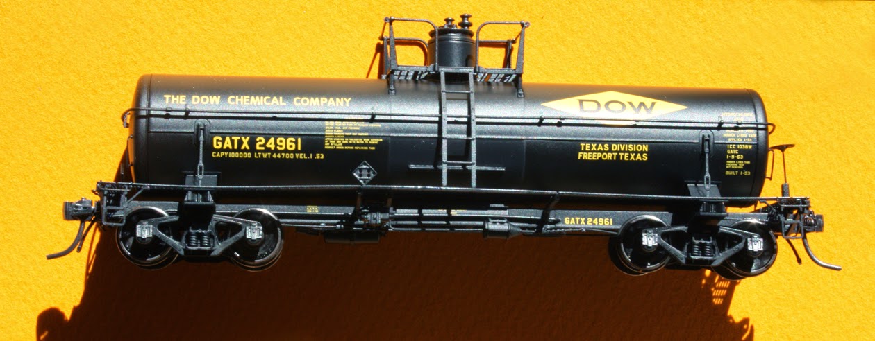 modeling the SP: A terrific new tank car model