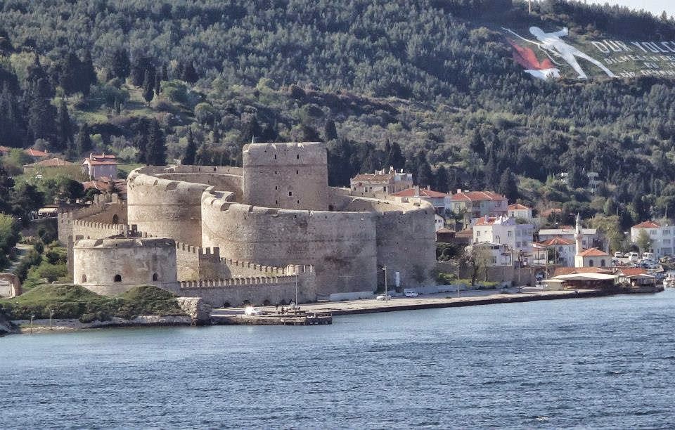 In a nutshell: Transiting the Dardanelles Strait, Turkey