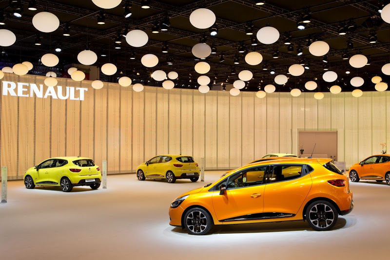 A V T O S V E T N O V I C E: NOVI RENAULT CLIO že za 9.190€ (VIDEO TEST)!