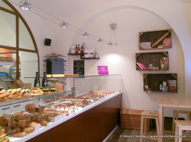 What to eat in Rome: Le Levain Roma at 22-23 Via Luigi Santini, 00153 ...