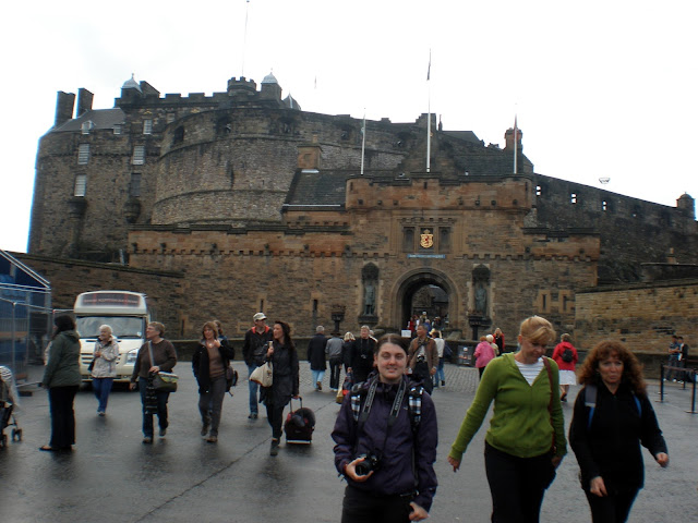 A Quick Guide To Edinburgh. The Hogwarts-esque Scottish Capital! - The ...