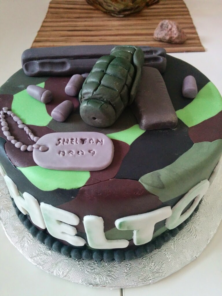 "Call of Duty" inspired cake