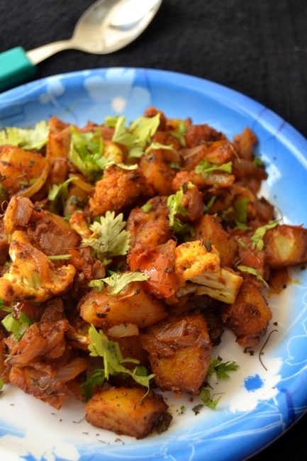 Vaniensamayalarai: Punjabi Aloo Gopi Fry