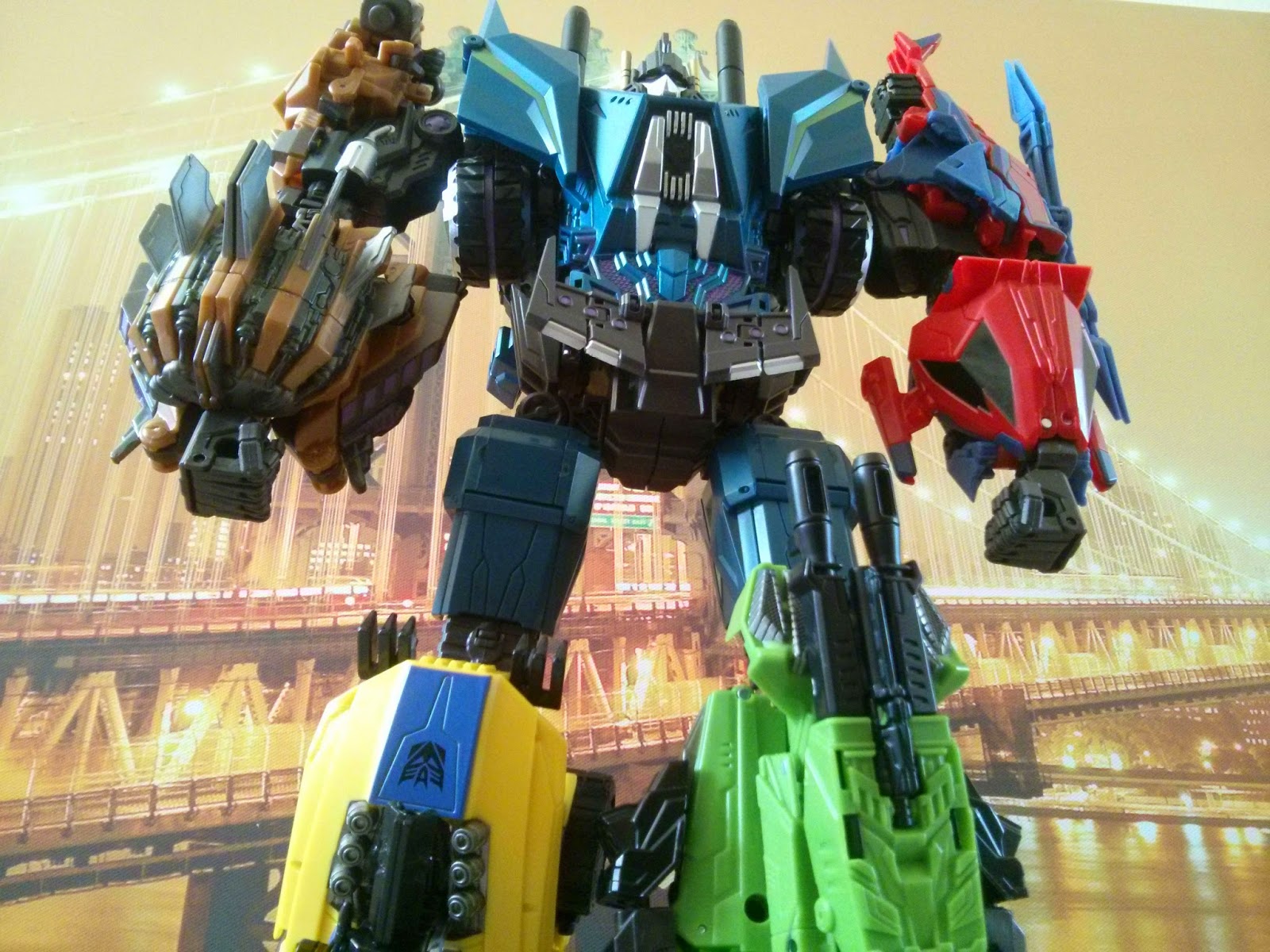 Toybox Soapbox: Microblaze Creations MBC002 Military Titans Review