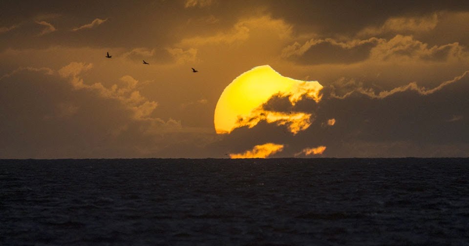 Maximizing Progress: Eclipsed Sunset ~ NASA APOD Spots Wall's Shot