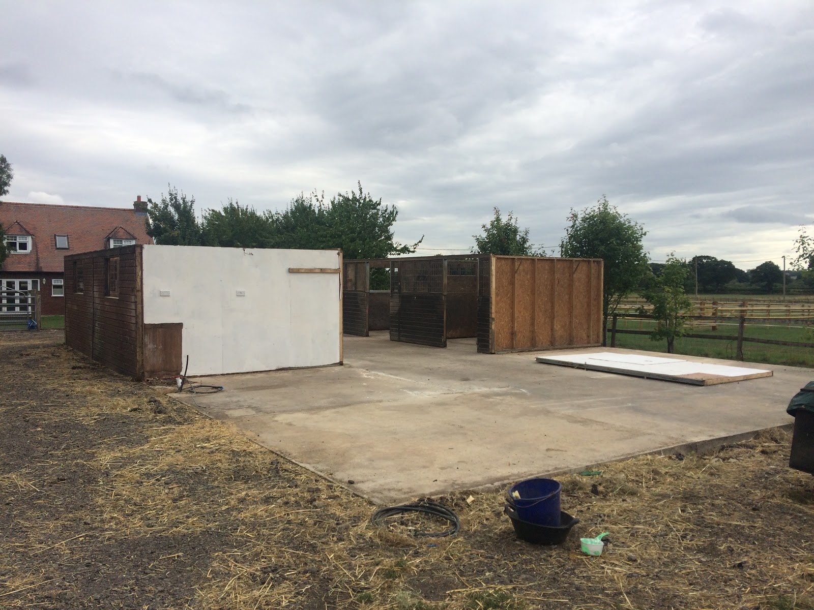 Roosa's Horsey Life: Stable renovation: part 1