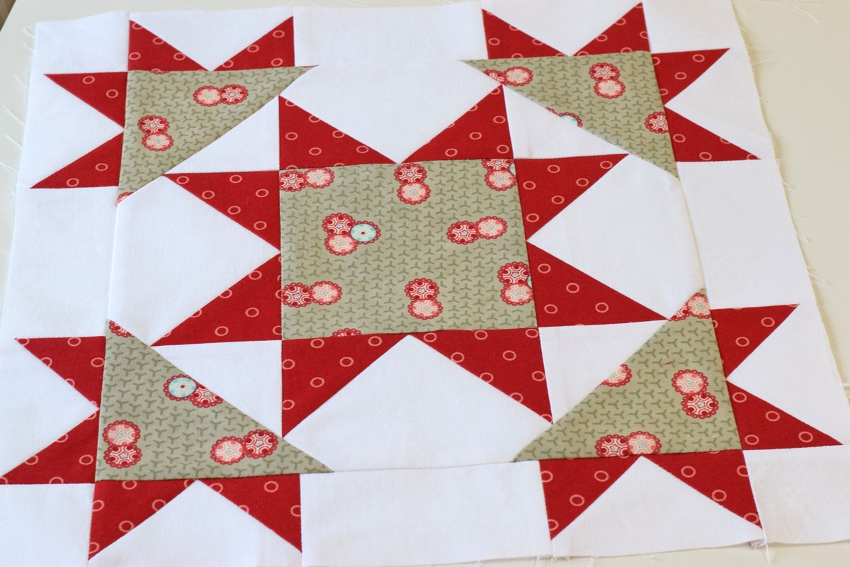 Quilted Blooms: Vintage Star Block + GIVEAWAY