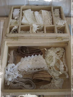 Aggie's frutsels en haar katten: Naaidoos ....... sewing box