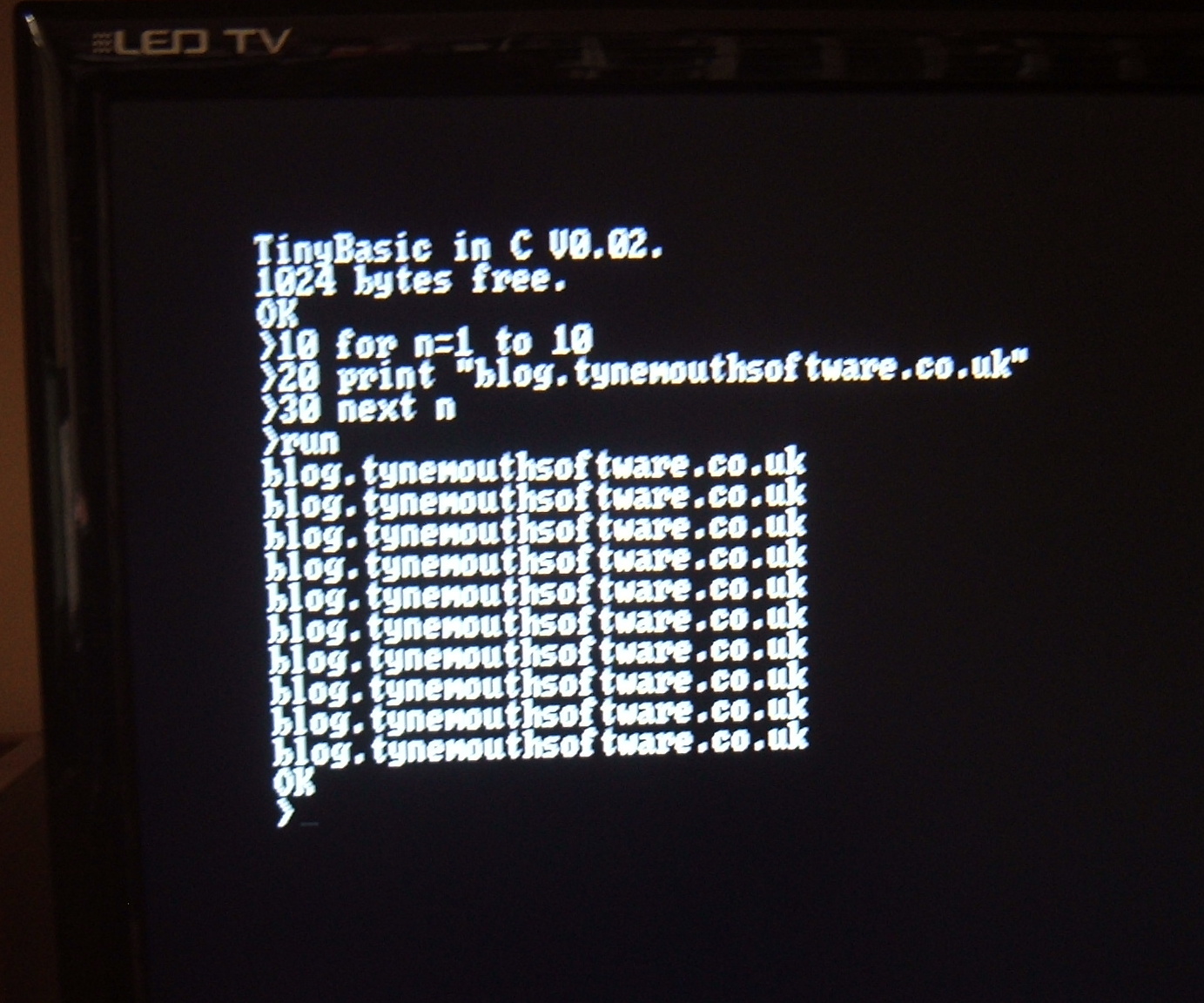 Tynemouth Software: Arduino 80x25 TV Video Output Library