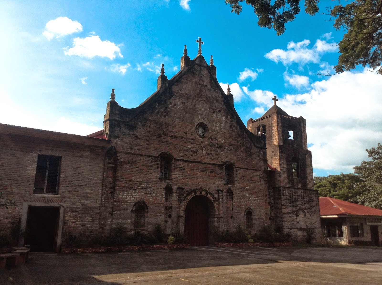 BEACHES AND CHURCHES: CHURCHES IN ISABELA: Alicia, Cauayan, Brgy ...