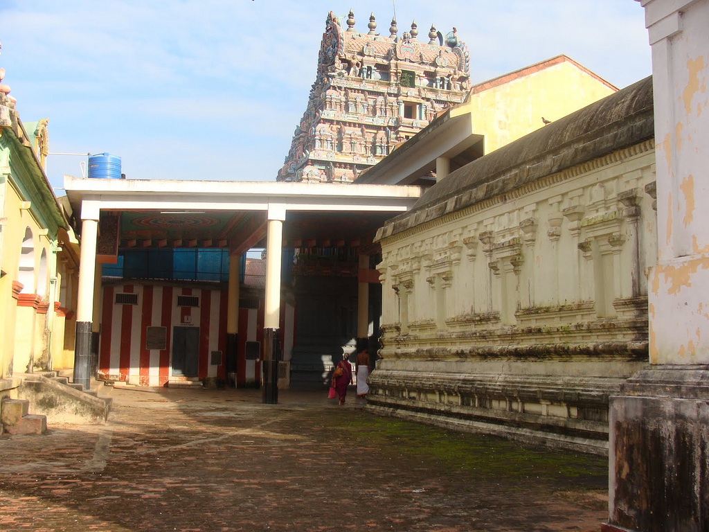 Tamilnadu Tourism: Kothanda Ramaswamy Temple, Vaduvur – The Temple