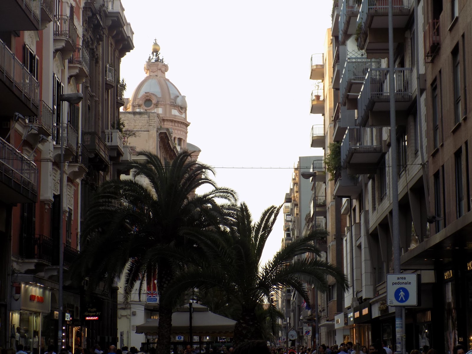 BARI, CAPITALA REGIUNII ITALIENE APULIA - partea I