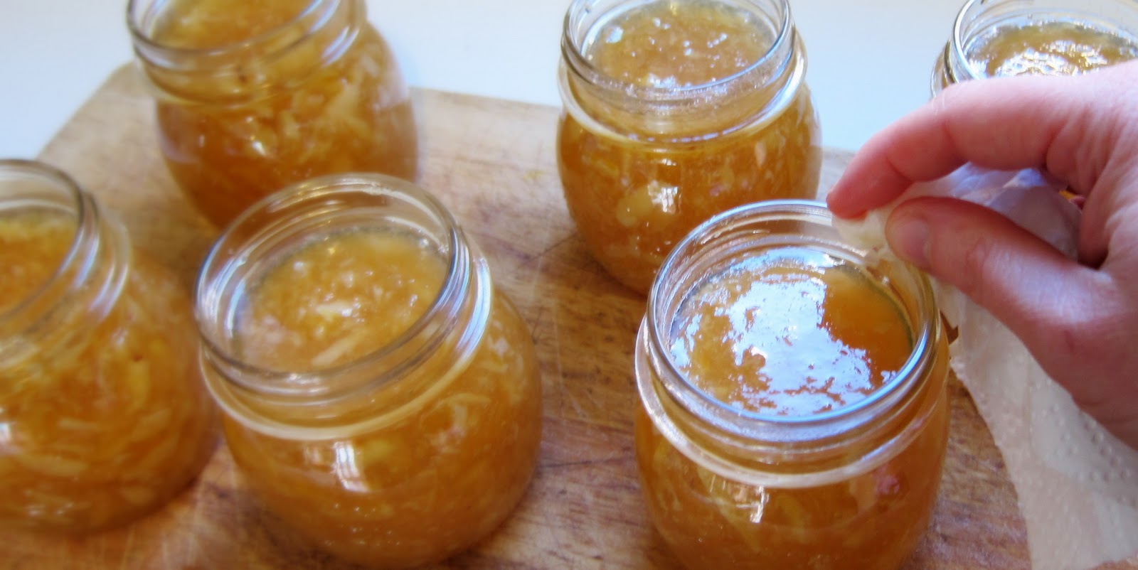 Make a Super-Fast Lemon Marmalade under pressure – hip pressure cooking