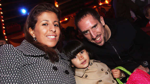 Franck Ribery with Wife Pics | FOOTBALL STARS WALLPAPERS