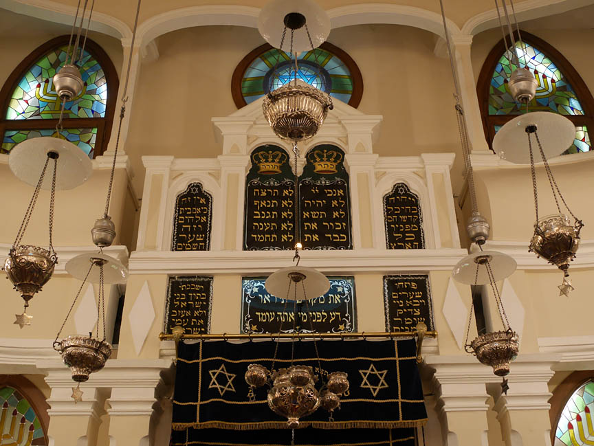 Lloyd Wolf Photographer: Jewish synagogues, Istanbul