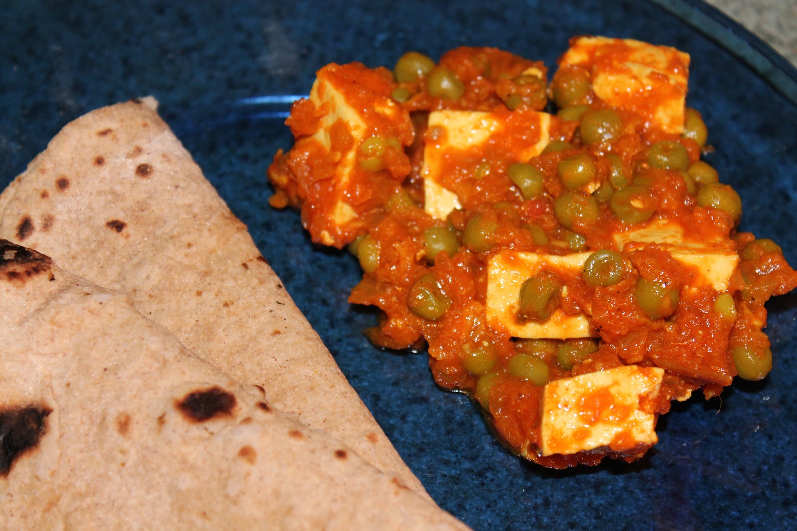 Sumee's Culinary Bites: Matar Paneer/ Peas with Cottage Cheese Gravy