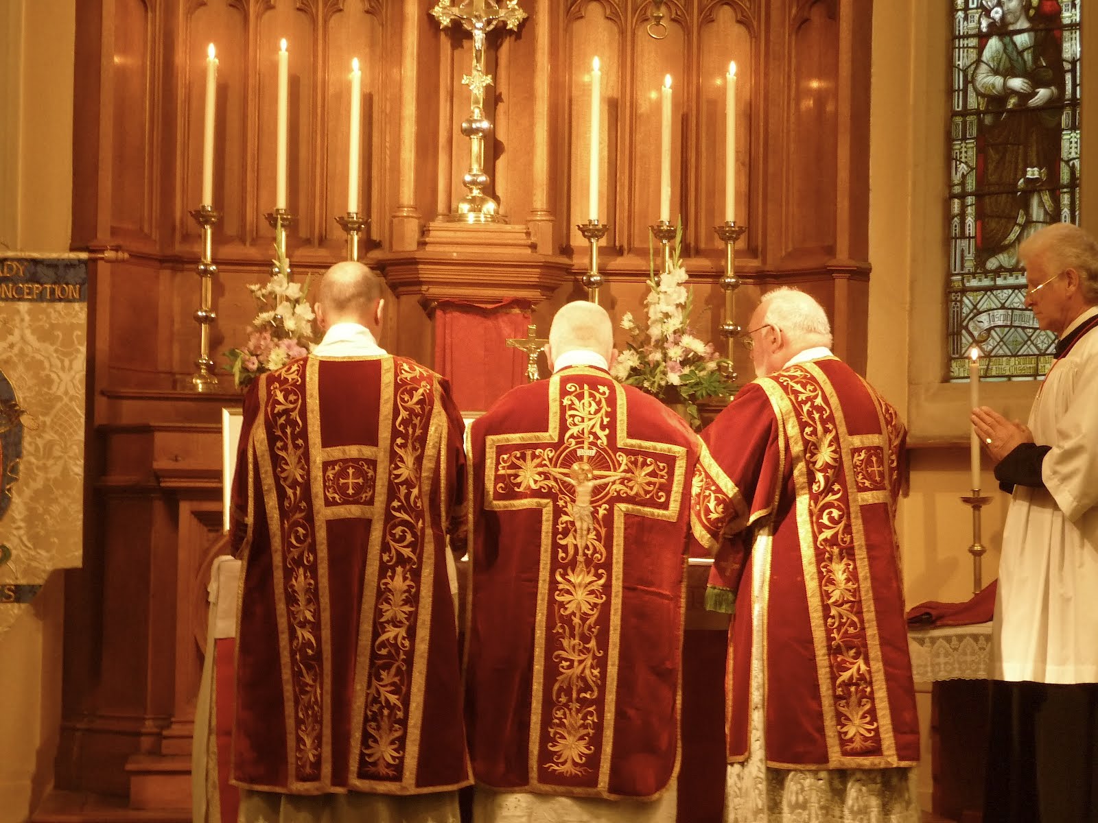 The Latin Mass : The Exaltation of the Holy Cross – Solemn High Mass at ...