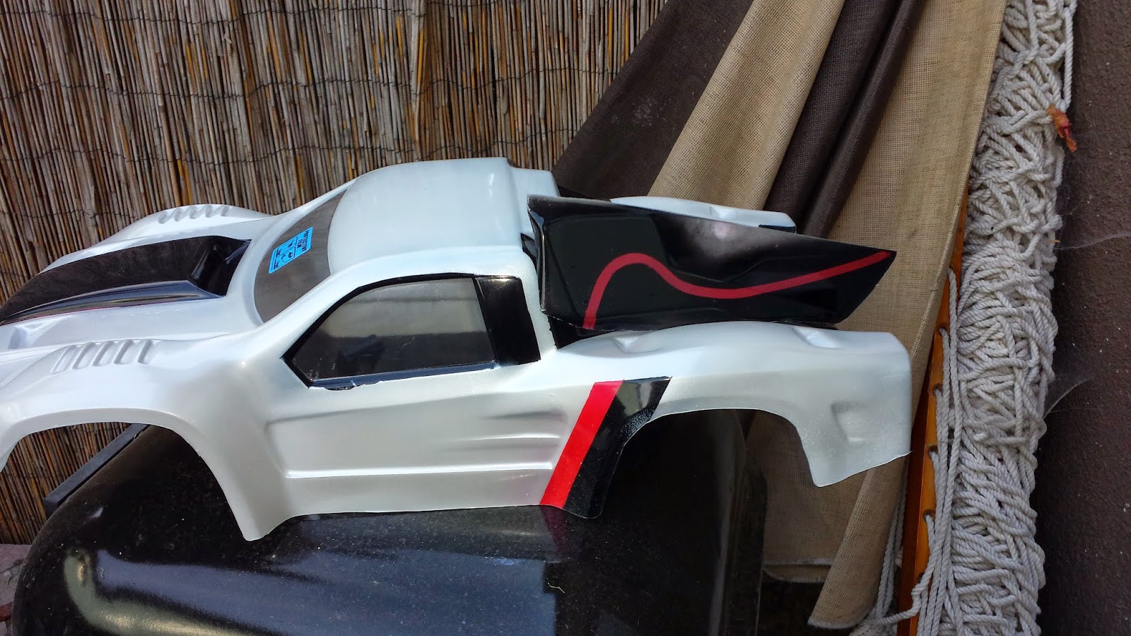 Matthew Garcia's RC Racing Blog: Painting Pro-Line Flo-Tek Lexan Short ...