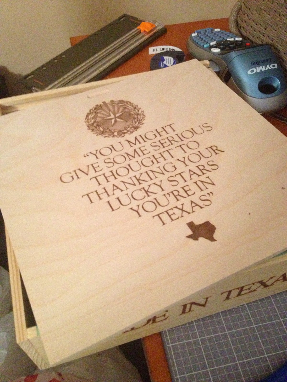 Two It Yourself: DIY Wood sign with picture frame: Perfect for playroom ...