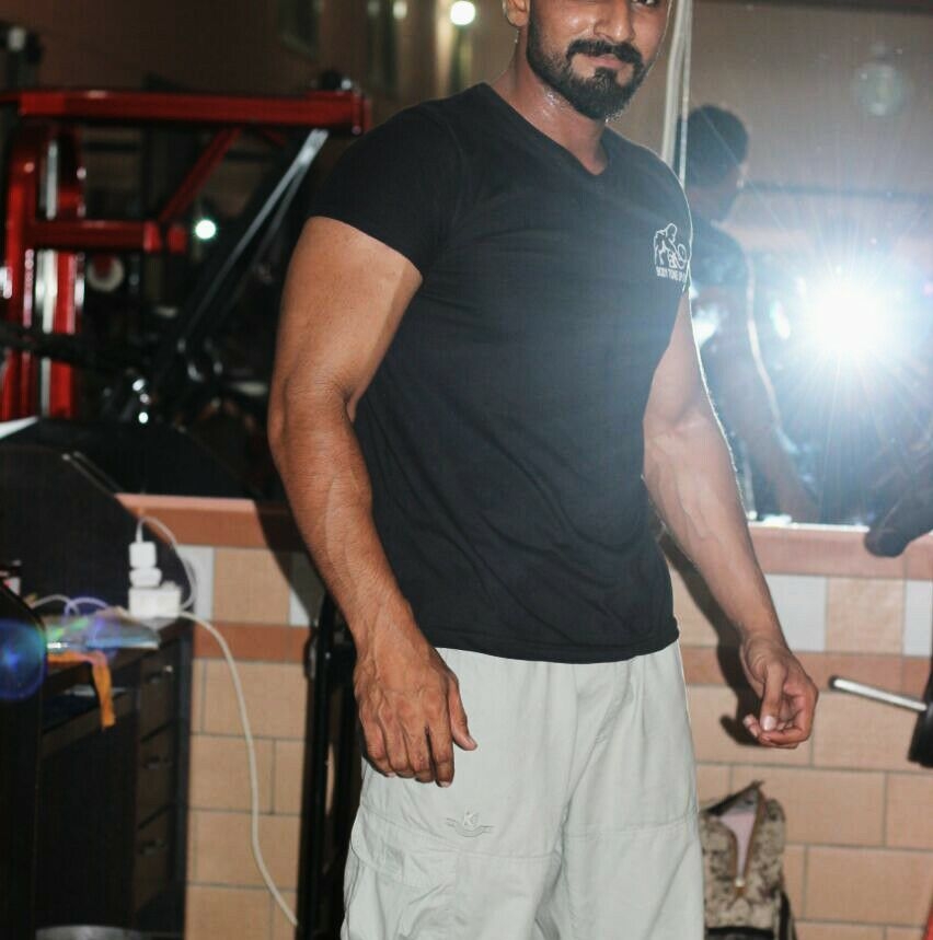 world bodybuilders pictures: pakistani beared mustaches bodybuilder ...