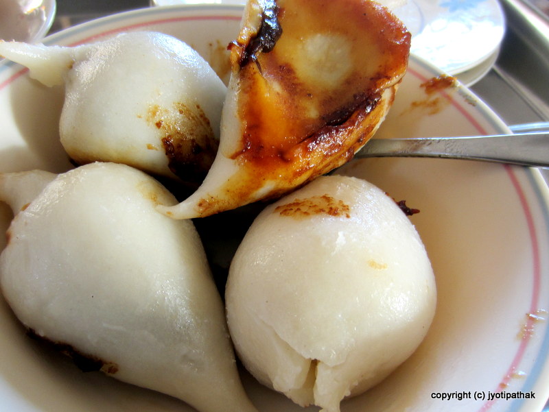 Taste of Nepal: Yomari or Yoh-Mari (योमरी, योह-मरी)