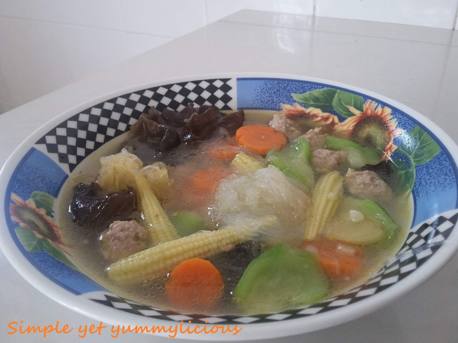 Simple yet yummylicious!: Glass Vermicelli and Luffa Gourd Soup
