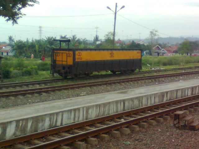 Arsip 76R: Gerbong Barang Indonesia