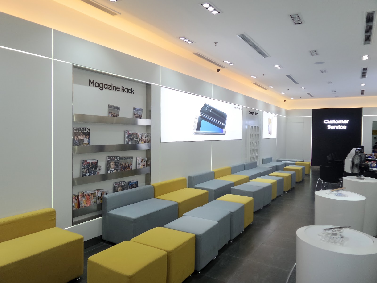 Samsung's newly renovated-biggest service center for mobile in SM North ...