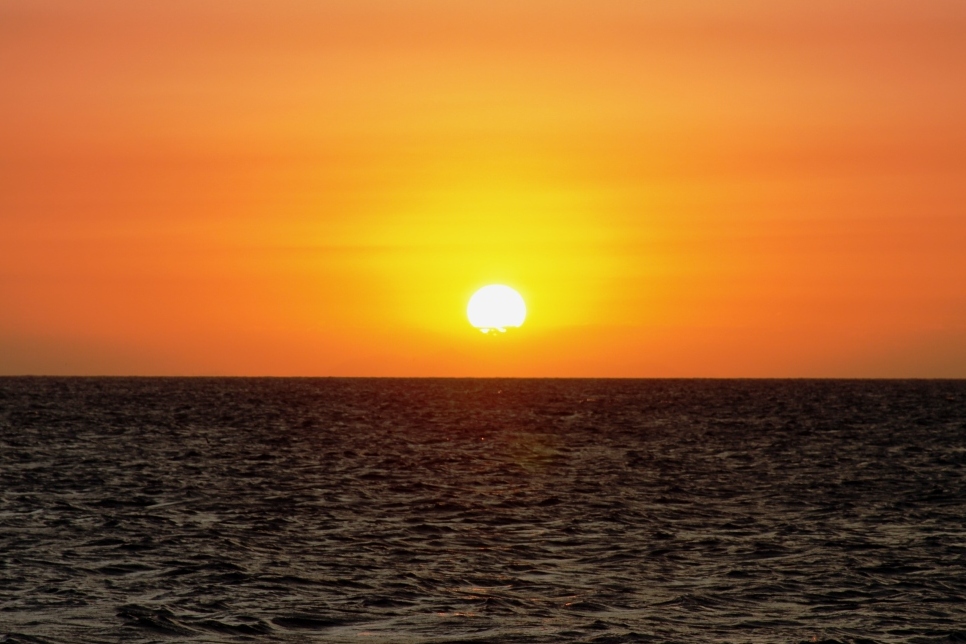 Dreamtime Sail: Off to Masthead Island for some reef hopping South.