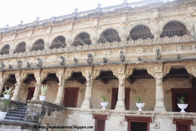 My India Travel: Naulakha Palace, Gondal