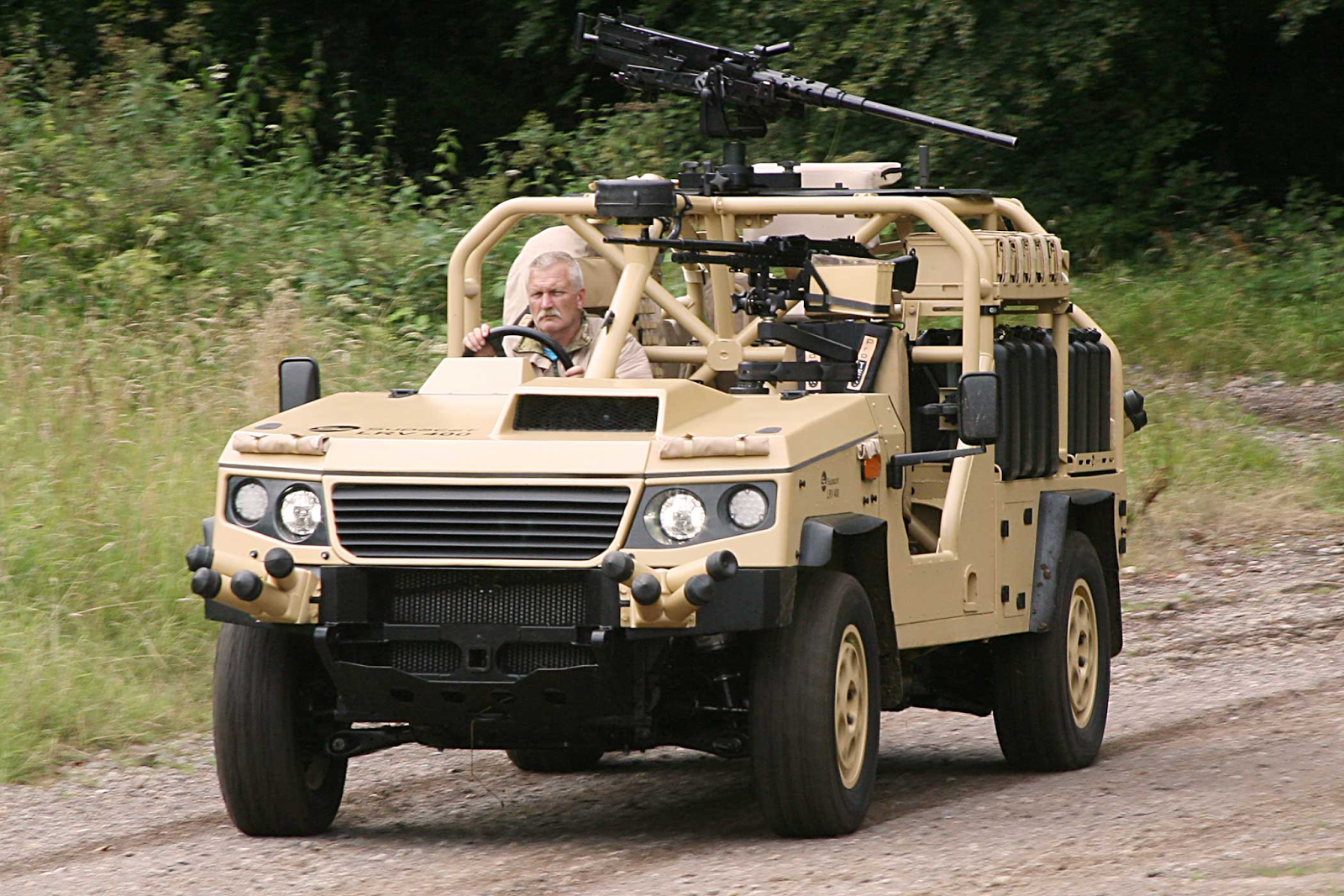 desarrollo defensa y tecnologia belica: Showcase: Supacat's LRV400