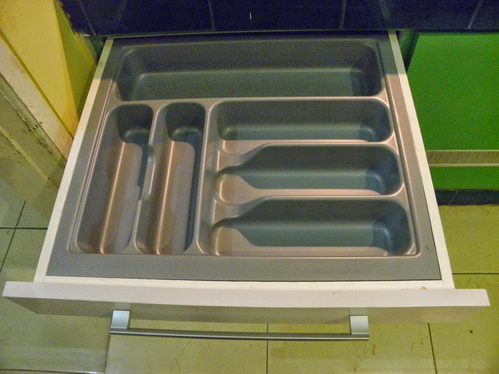 Ide Spesial 47+ Ukuran Rak Sendok Laci