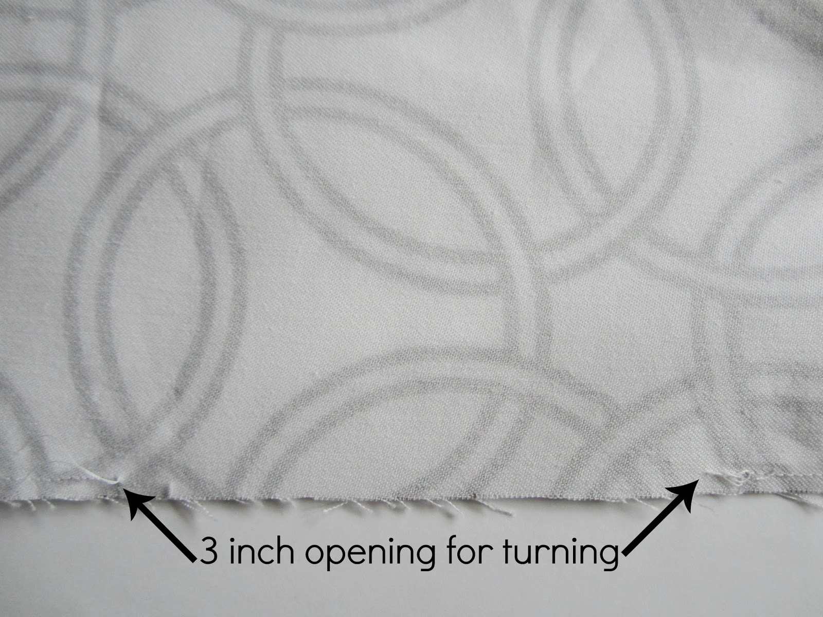 Sweet Magnolia Way: Easy Table Runner