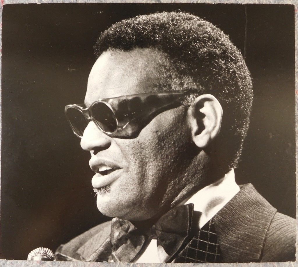 Ray Charles Video Museum: Ray Charles Is In Town - Chronology 1972