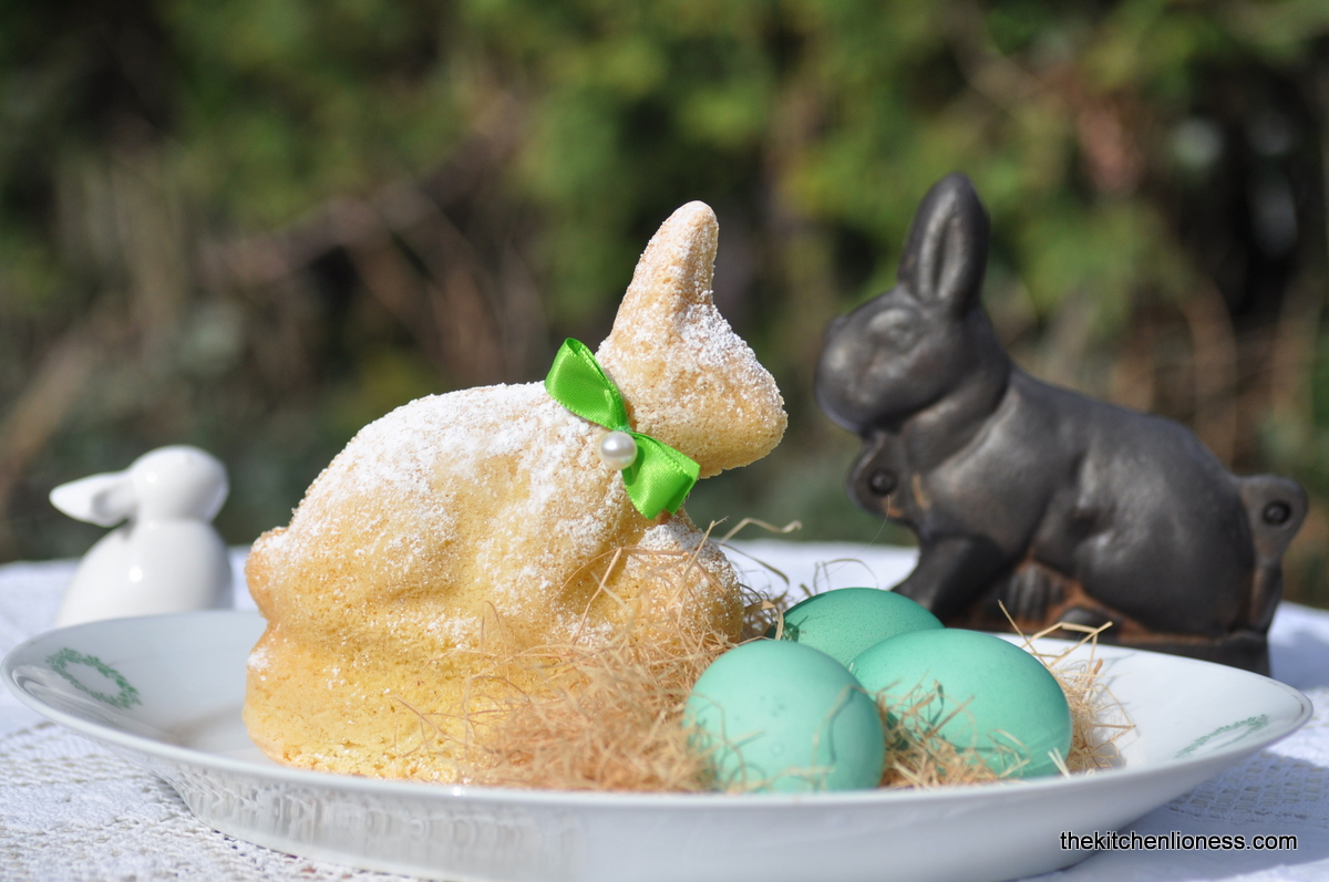 The Kitchen Lioness: Vanilla Bean Easter Bunny Cake
