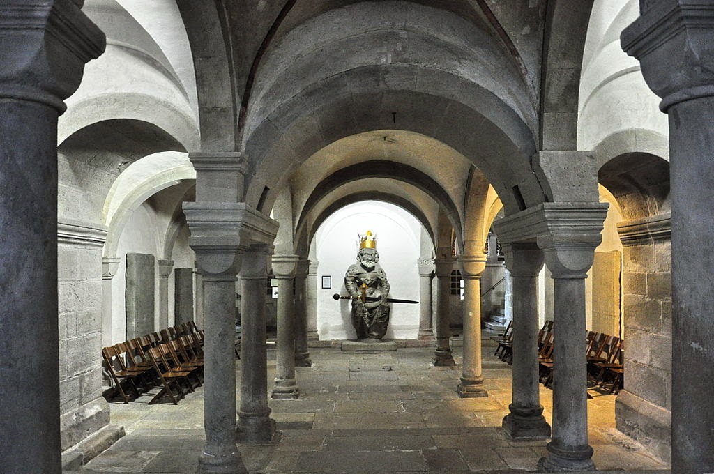 CREEPY PLACES REALM: Grossmünster church crypt in Zurich Switzerland ...