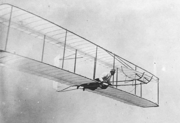 Le Wright Flyer : Le premier Avion en vol ~ Vers La Maitrise