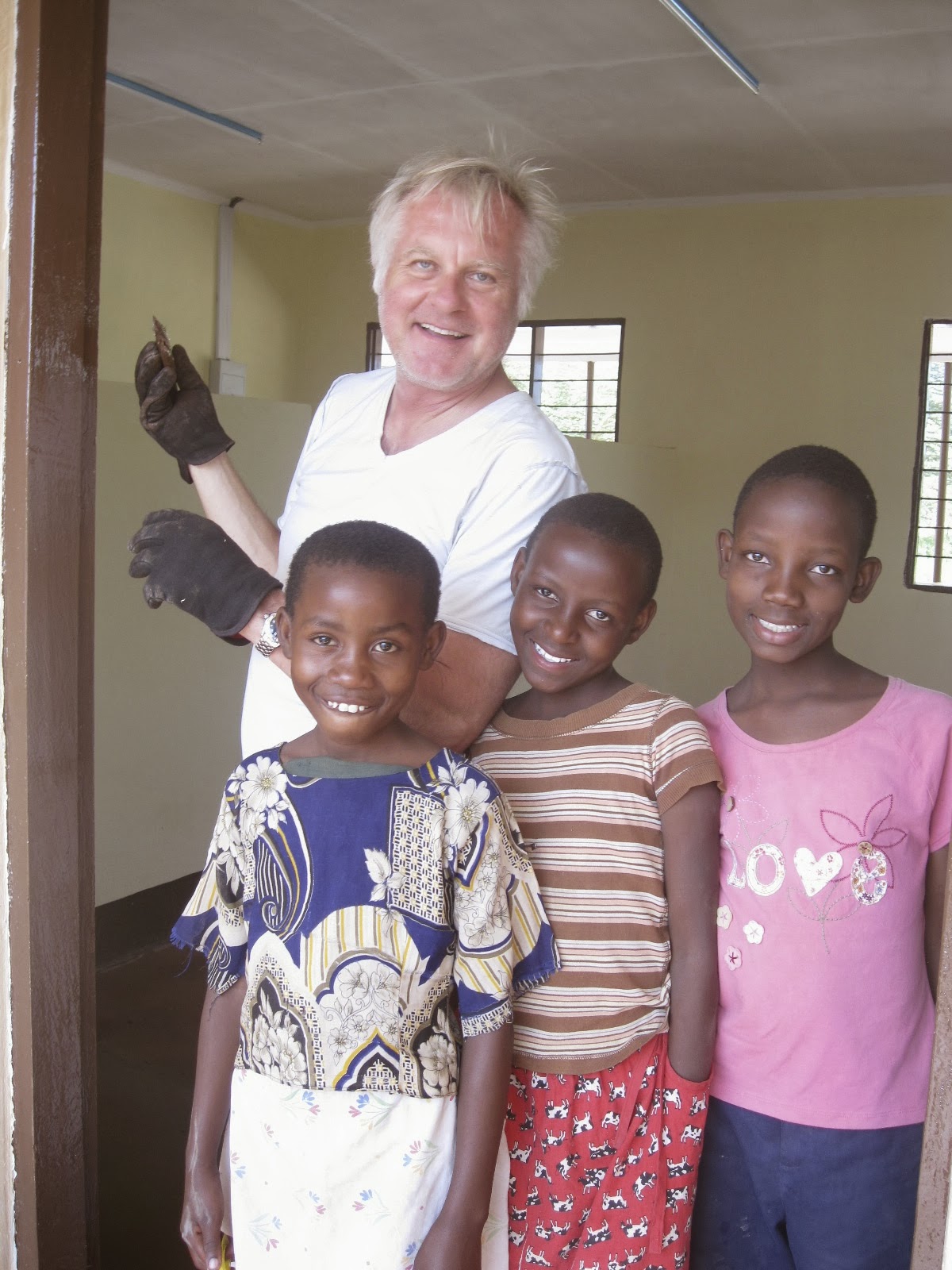 Lynn Connell - MAJENGO