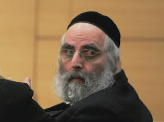 DUS IZ NIES !! Rare View...: Lebovitz the Convicted Molester Walks ...