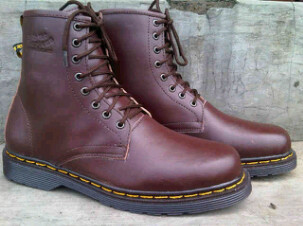 PODEK STORE: SEPATU DOCMART ( DR.MARTENS ) KW SUPER