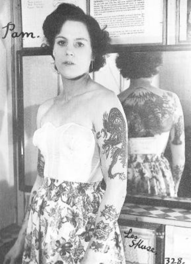 Amazing Vintage Photographs of Legendary Tattooist Les Skuse and ...