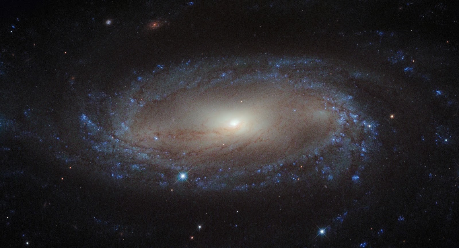 The IC 2560 Galaxy | Earth Blog