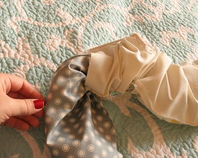 Quilt Story: Pretty Pillowcase Tutorial