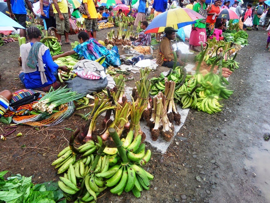 Malum Nalu: Lae Main Market - all the food that's good to eat